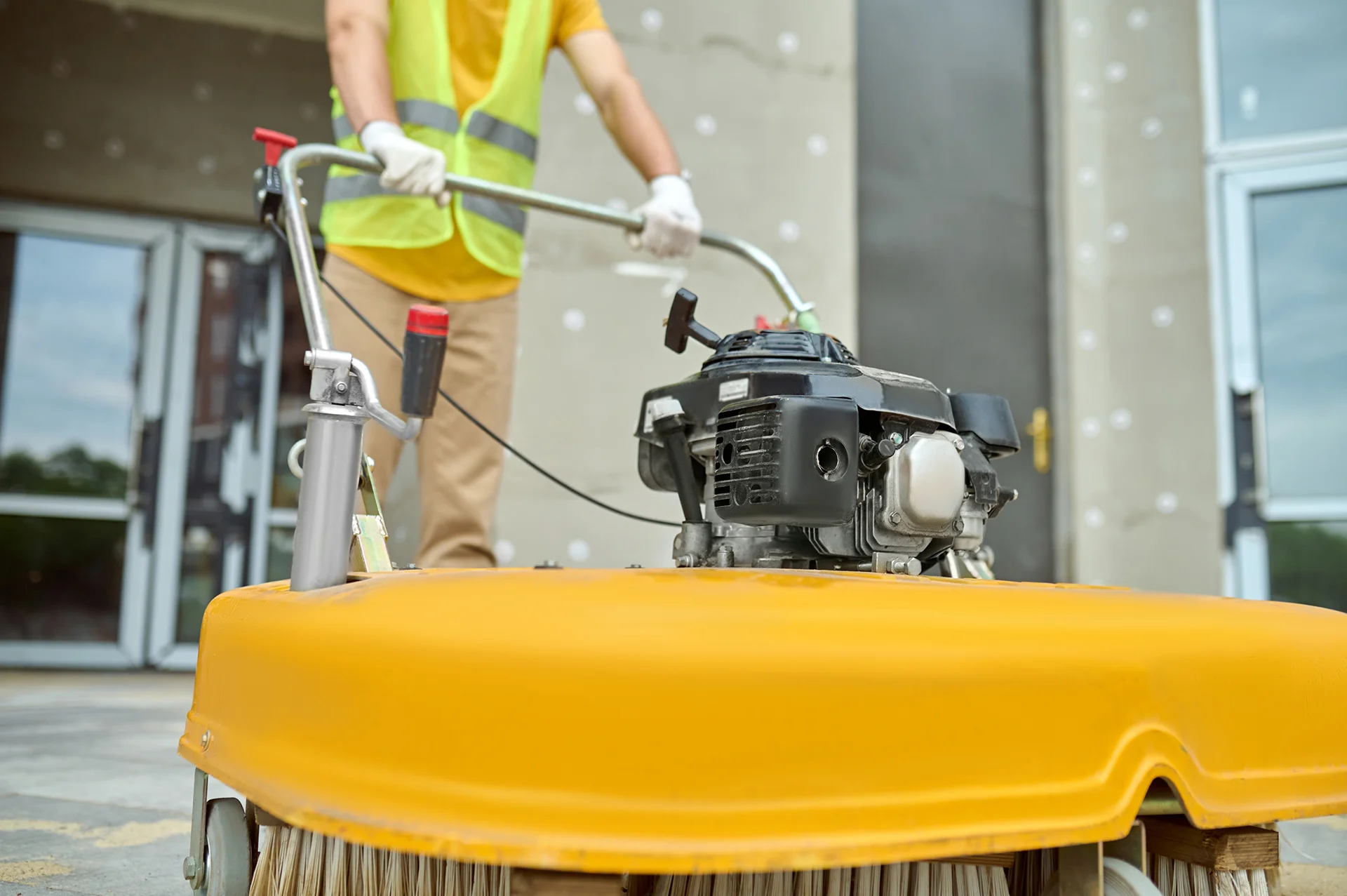 Advanced Commercial Pressure Cleaners Services